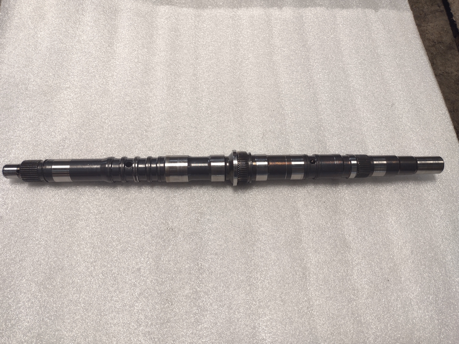 319670A - ZF8HP45 845RE INPUT SHAFT 20-1/2" LONG - AUDI BMW CHRYSLER ...