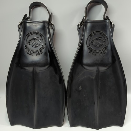 Kinawaga Safari Super Open Heel Scuba Dive Snorkel Fins Flippers Fits ...