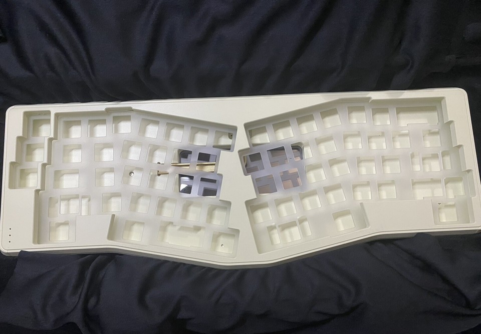 KLC x TGR Premium Custom Mechanical Keyboard | Wired | English ...