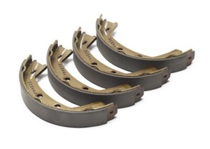 LAND ROVER FREELANDER 2 HANDBRAKE SHOE SET LR001020 | eBay