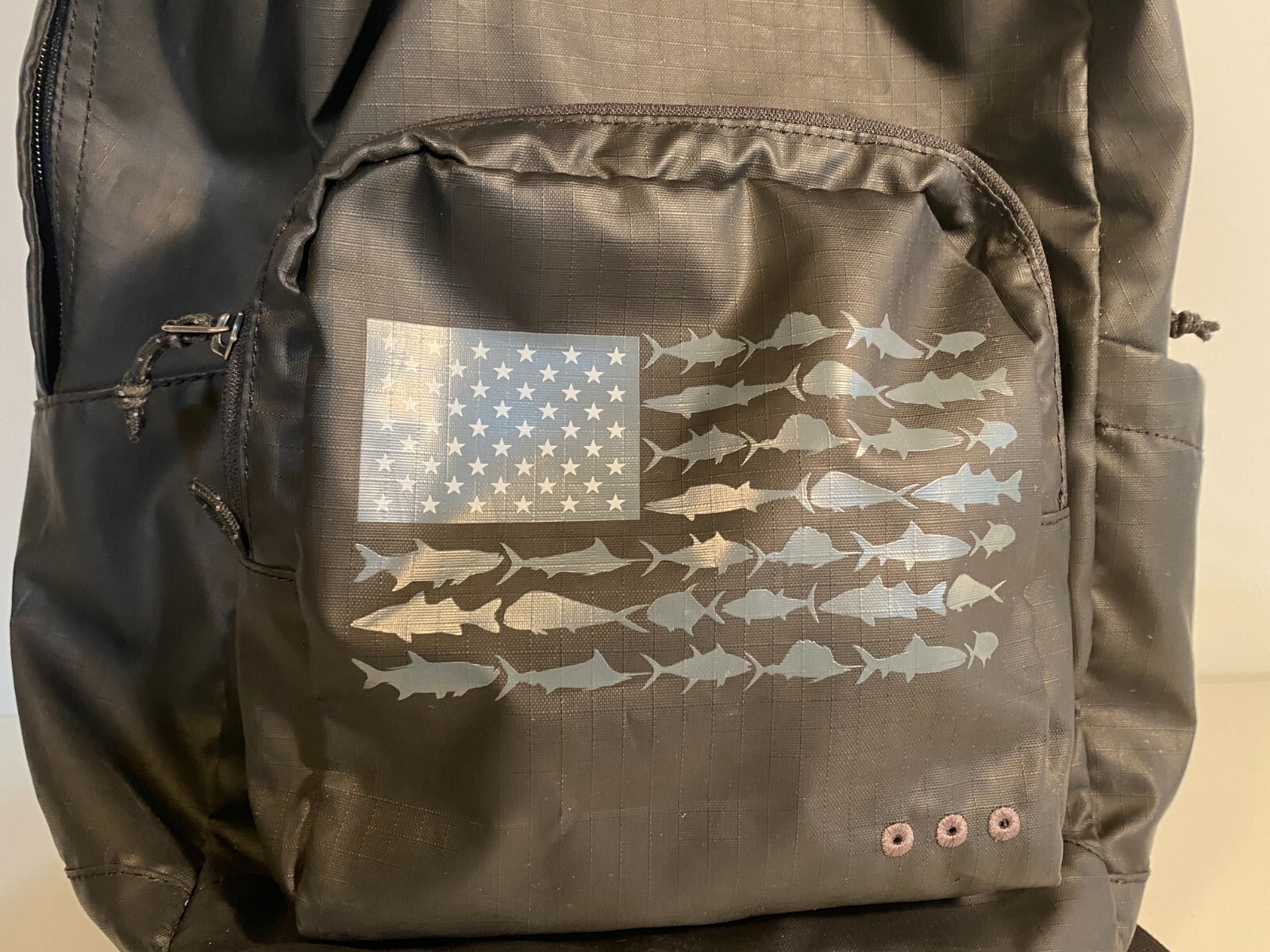 Columbia PFG Fish US Flag Print Black Backpack | eBay