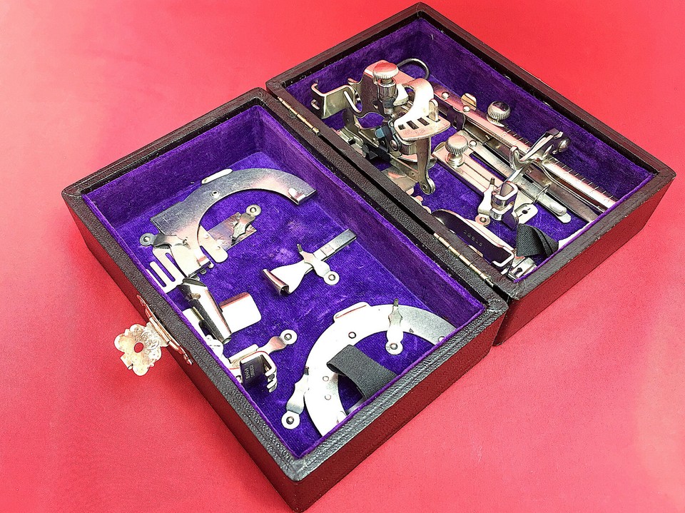 Deluxe SINGER Attachments for 201 & 15 Box German Accessories Set Box ...
