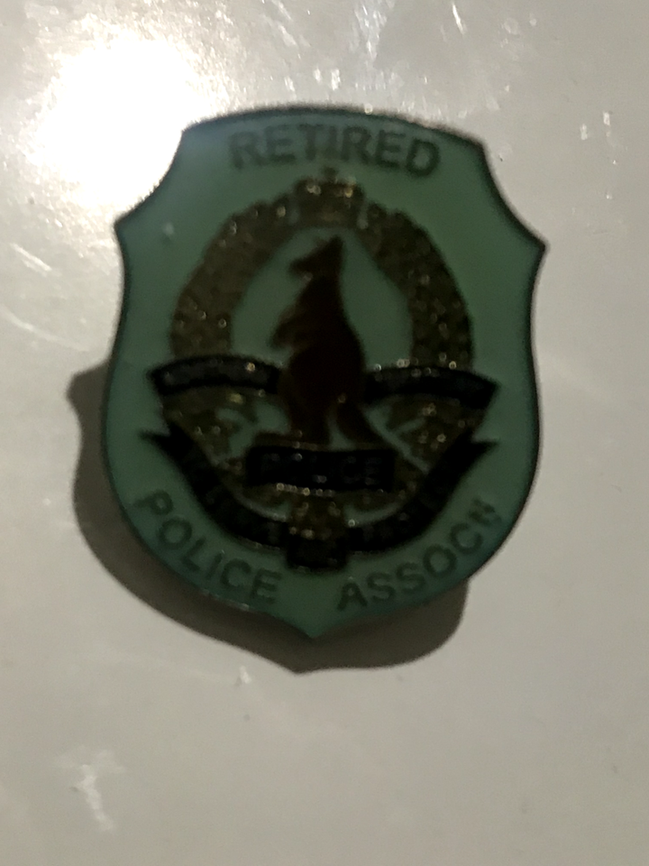 VINTAGE NT POLICE FORCE RETIRED POLICE ASSOCIATION BADGE NORTHERN ...