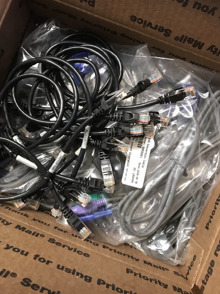 LOT OF (16) IBM SERVER Cables 39M2901 1.5M KVM CONVERSION OPTION Cables ...