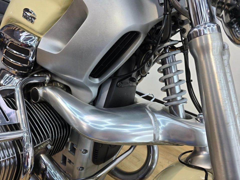 BMW R1200C Beige 1998 - Engine Guards, Single Sided Swingarm, Chrome ...