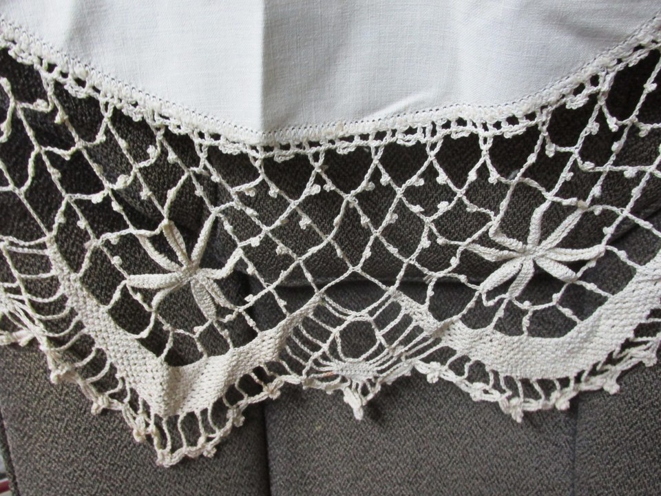 ""ROUND, IVORY, TABLE TOPPER, CENTERPIECE"" - WIDE CROCHETED BORDER ...