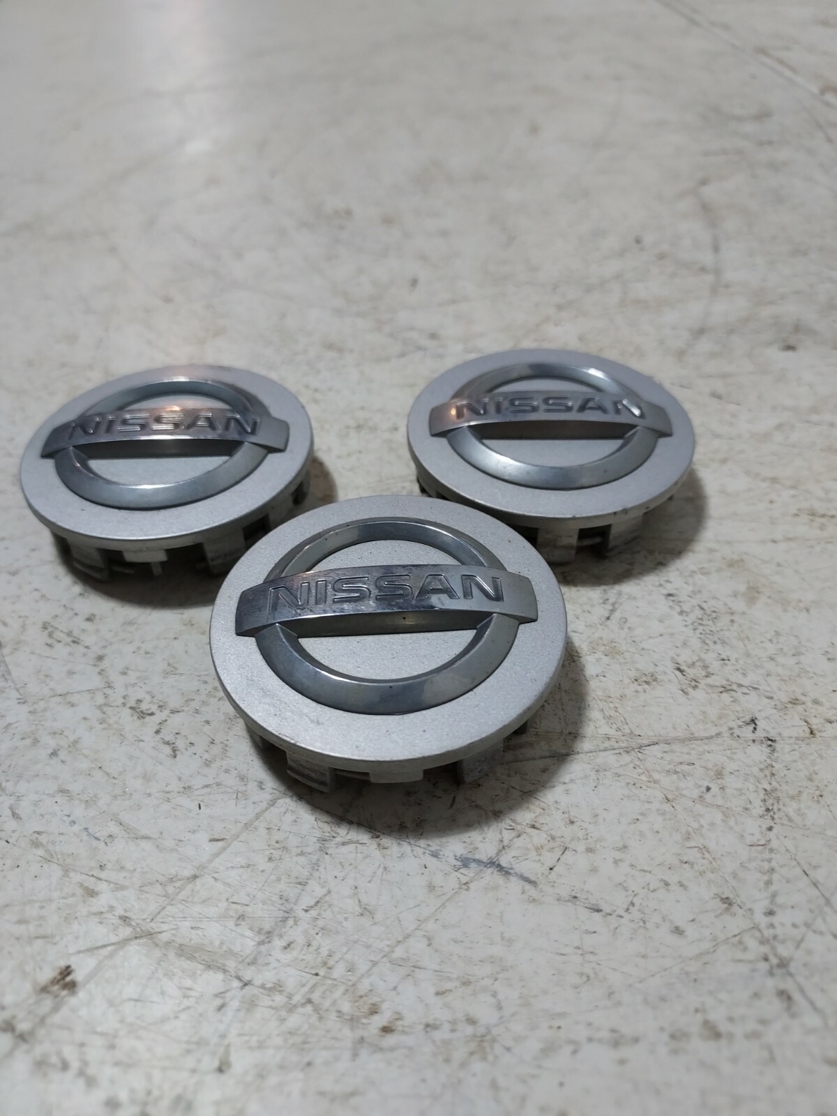 Nissan OEM Altima Maxima Murano Set of Silver Center Caps Hub Covers ...