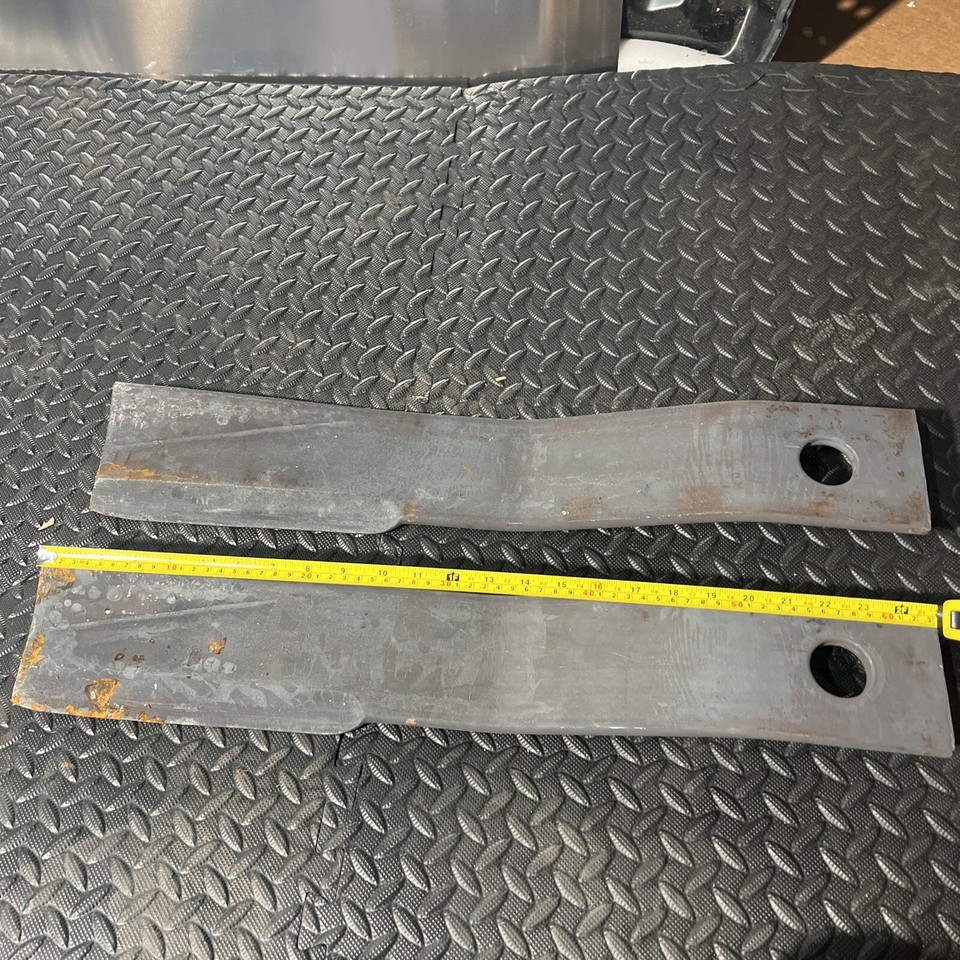 SET OF 2 USA BUSH HOG BLADES 7555 7555BH BH25 RB60 SQ60 SQ60-5 1126 105 ...