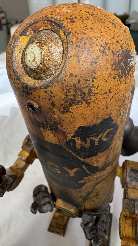 ThreeA WWRp Armstrong EMGY 1/12 NYC Emergency Robot Figure with ...