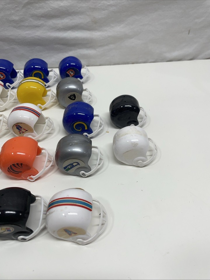 Vintage Gum Ball Machine Miniature Football Helmets Lot Of 25 Mix Teams ...