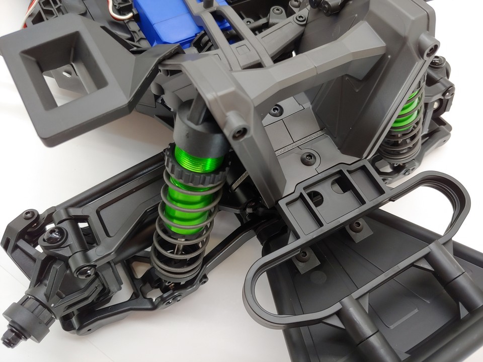 NEW TRAXXAS MAXX SLASH 6S MONSTER 4WD SCT ROLLER SLIDER CHASSIS W ...