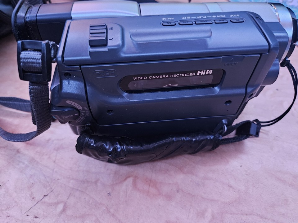 Sony Handycam CCD-TRV108 Hi-8 Analog Camcorder | eBay