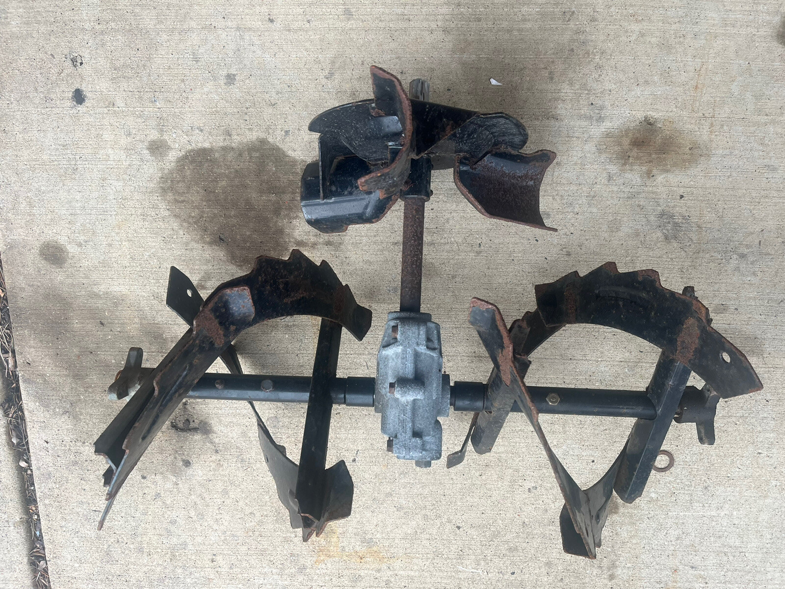 Ariens snowblower compact 22 auger gearbox gearcase assembly. 53900500 ...