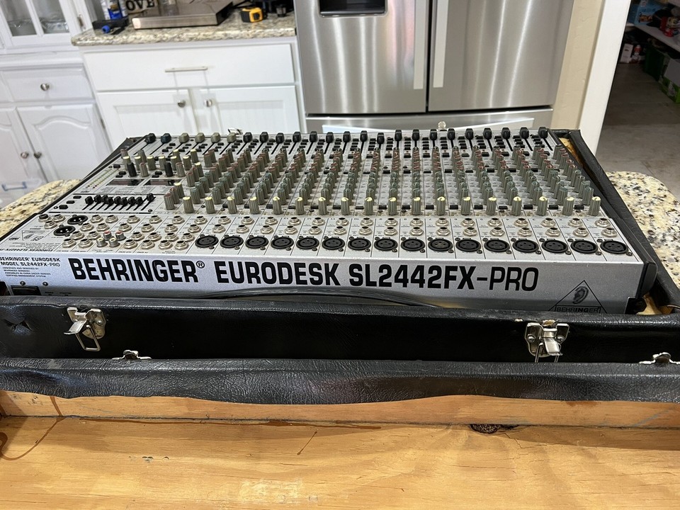 Behringer Eurodesk SL2442FX-PRO Music Mixer 24-channel 4 bus Low Noise ...