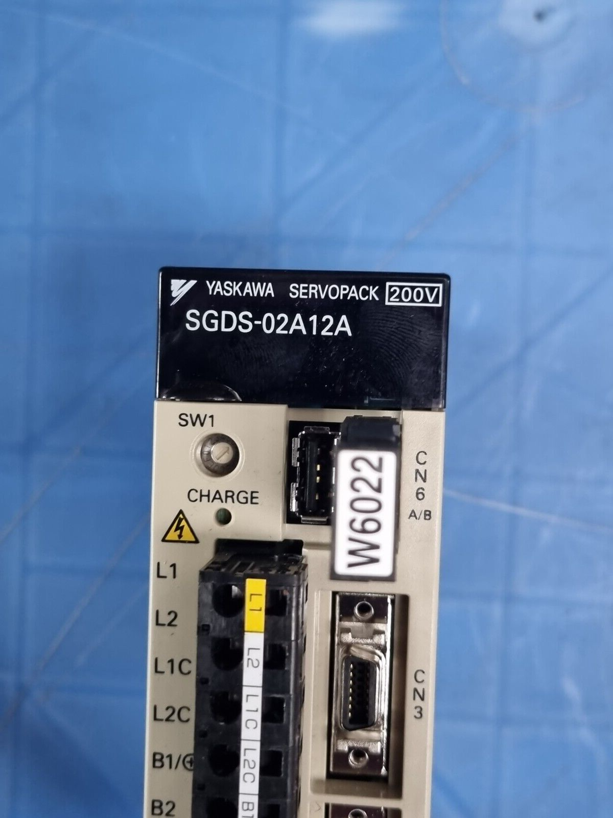 YASKAWA SGDS-02A12A SERVO PACK W/ CABLE (RBD8.3) | eBay