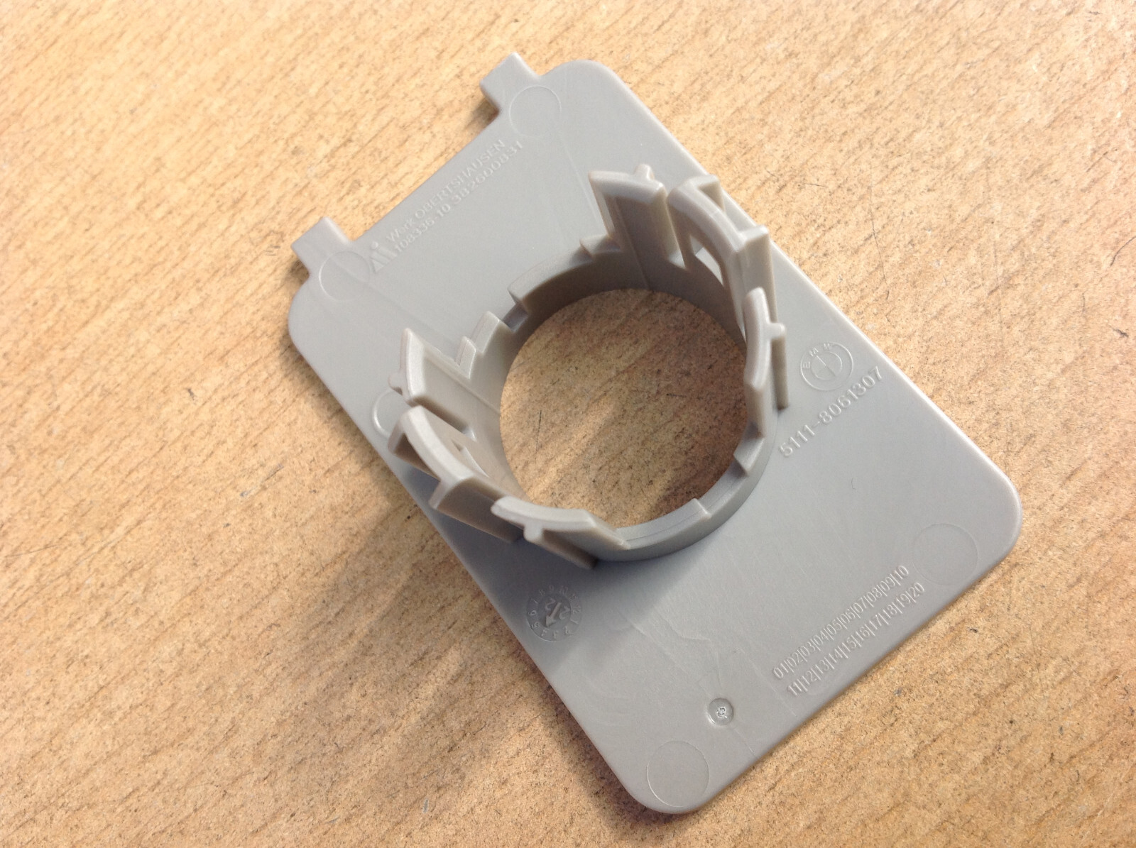 BMW 1 SERIES F20 F21 FRONT BUMPER PARKING SENSOR PDC RETAINING CLIP ...