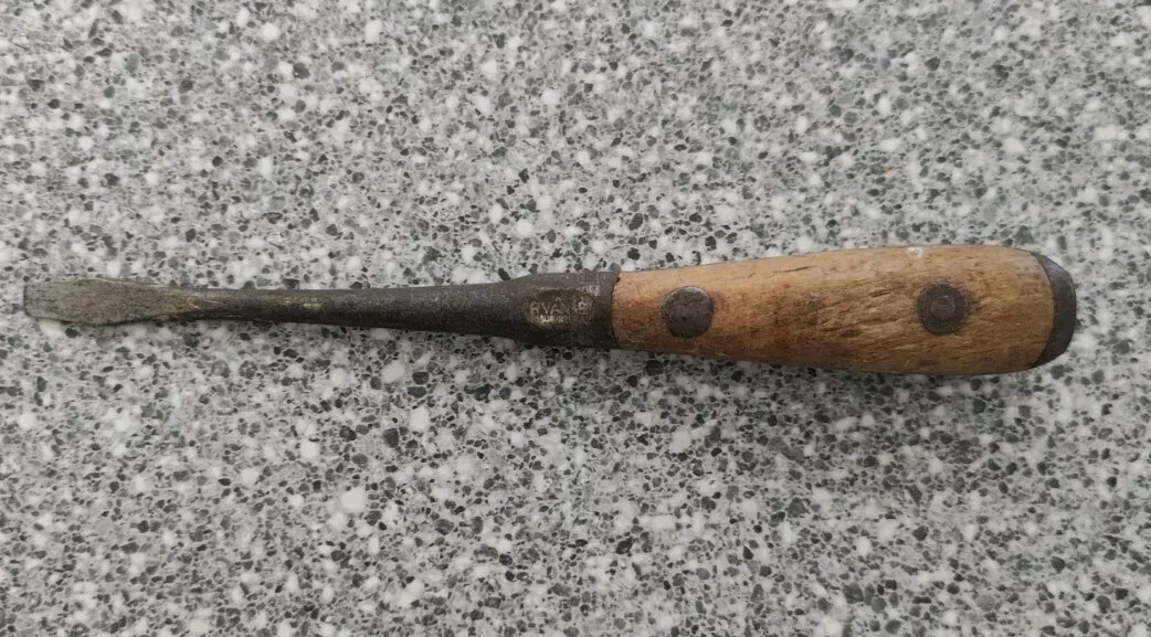 RYAN'S ANTIQUE SPLIT WOOD HANDLE SCREW DRIVER, FLAT, 8" | eBay