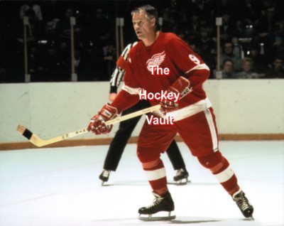 DETROIT Red WINGS Gordie HOWE #9 @ The St. Louis ARENA Custom 8X10 aka ...