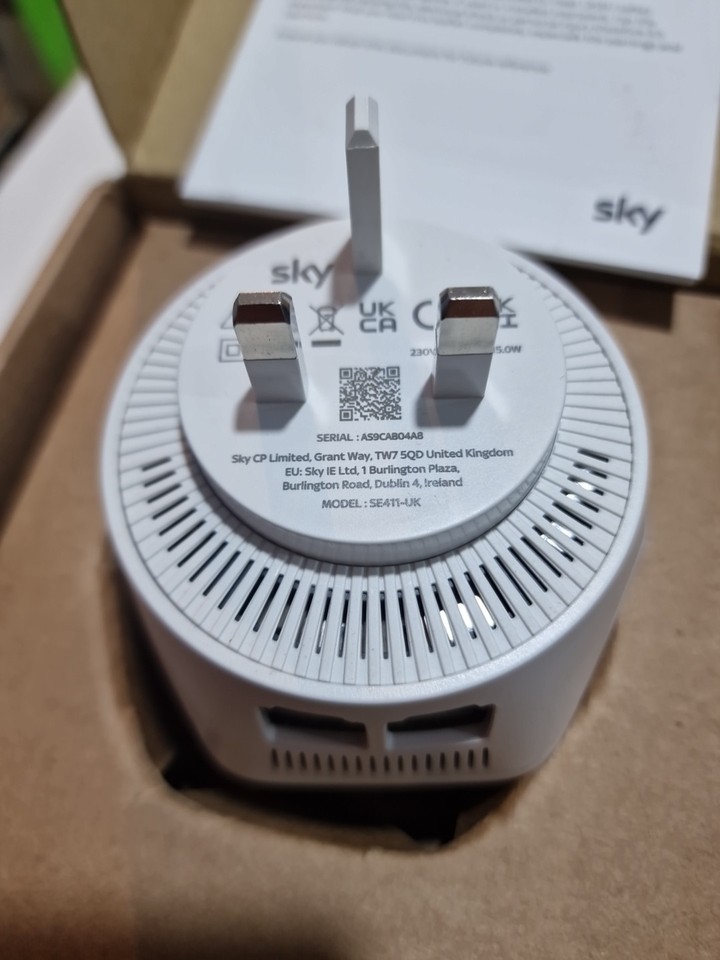 Sky Max Pod Wireless WiFi Booster Extender SE411-UK-G01 | eBay UK