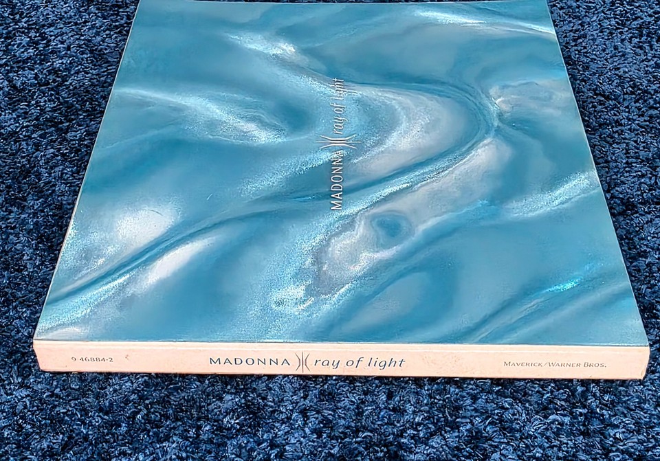 MADONNA RAY OF LIGHT PROMO CD GOLD STICKERED 3-D BLUE REFLECTIVE 1998 ...