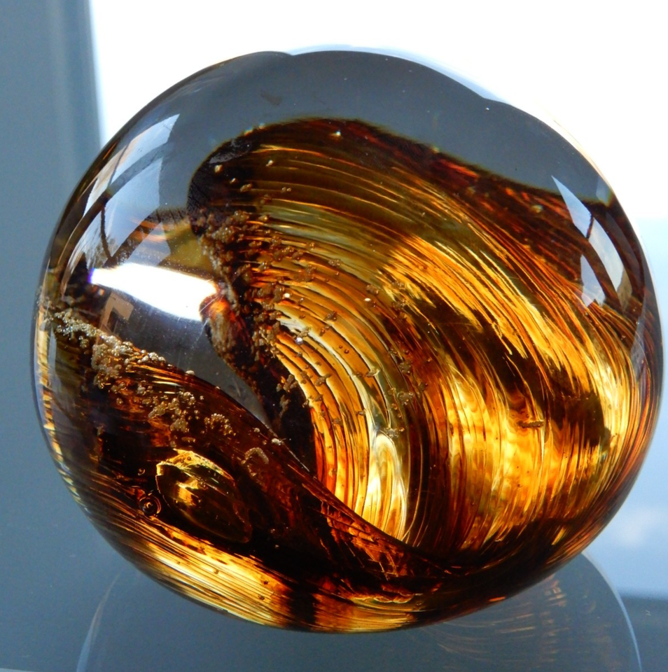 Michael Mortara Hawaii Studio Art Glass Paperweight 2002 4" Wide | eBay
