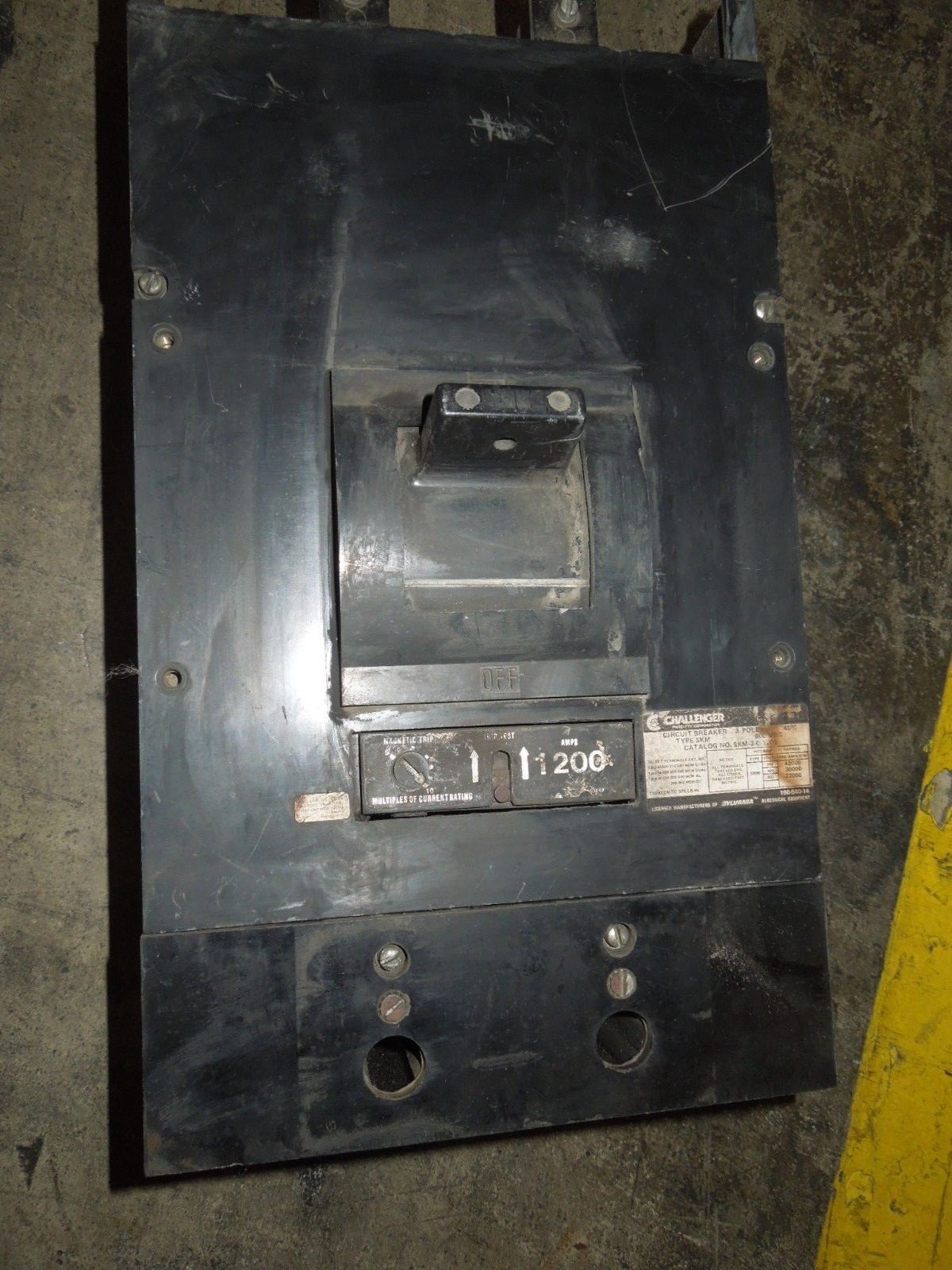 Challenger SKM-3-C-1200 1200A Frame 1200A Rated 3p 600V Circuit Breaker ...