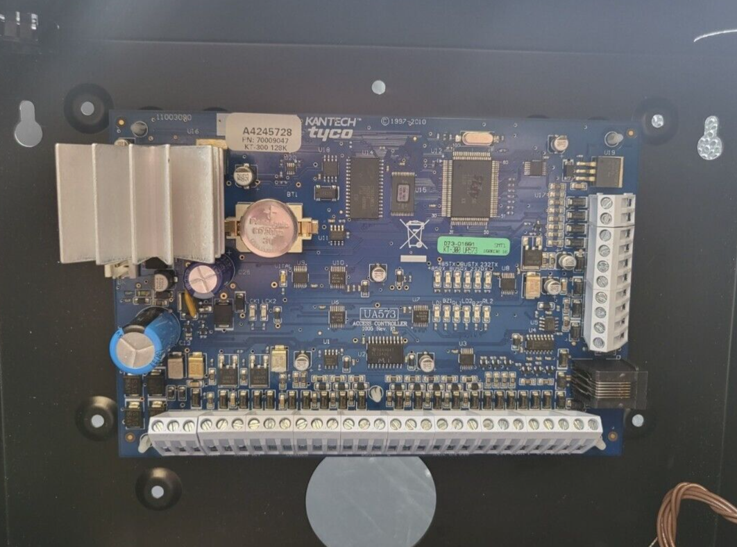 Kantech KT-300/128K Door Controller with Metal Cabinet - TESTED + NO ...