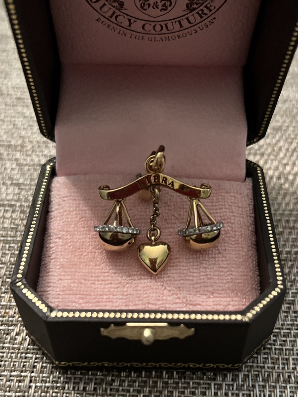 2007 JUICY COUTURE LIBRA CHARM RARE YJRU1003 | eBay