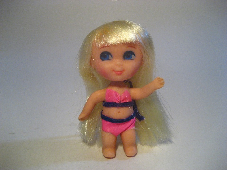 1967 LIDDLE KIDDLES SURFY SKIDDLE DOLL SURFBOARD WAVE BEACH TOWEL #3517 ...