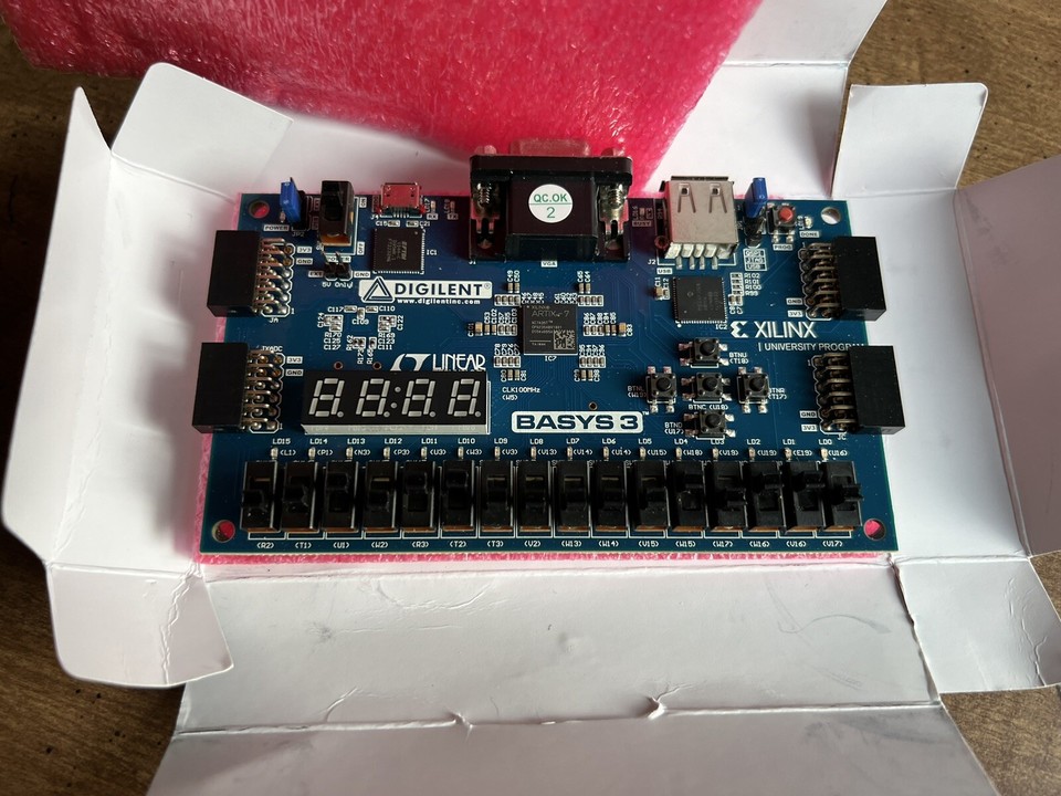 Basys 3 Artix-7 FPGA Trainer Board: Recommended for Introductory Users ...