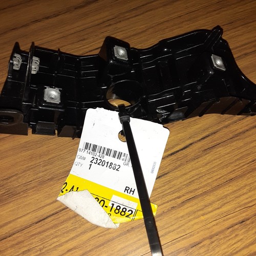 Genuine GM 14-15 Silverado Sierra Passenger Front Bumper SD Bracket ...