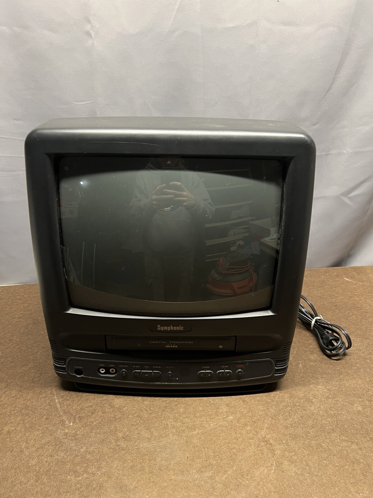 Symphonic 13” TV/VCR, VHS Combo, Retro Gaming TV Model SC3813. Tested ...