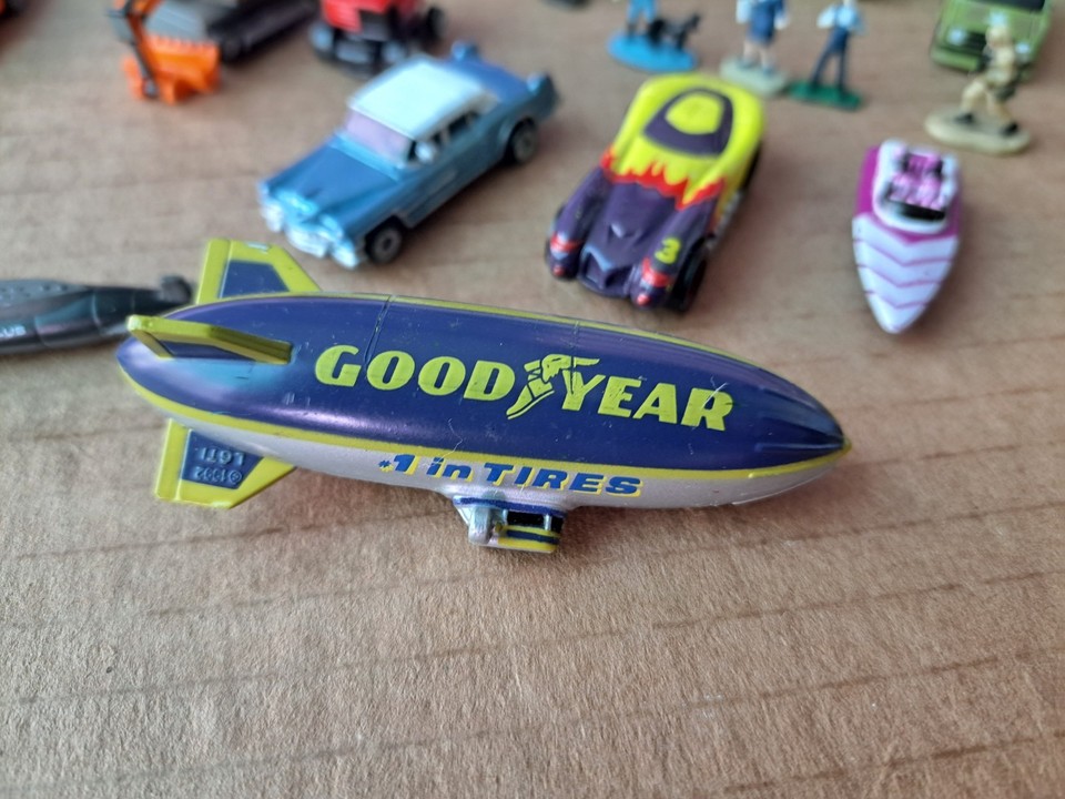 Lot MICRO MACHINES MATCHBOX Cars Trucks Military Helicopters Planes ...