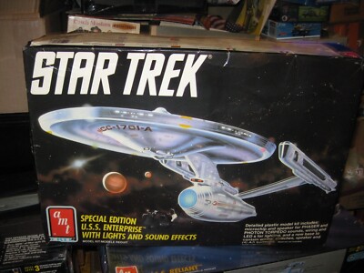 MIB Star Trek Special Edition USS Enterprise w/Lights & Sound Effects ...