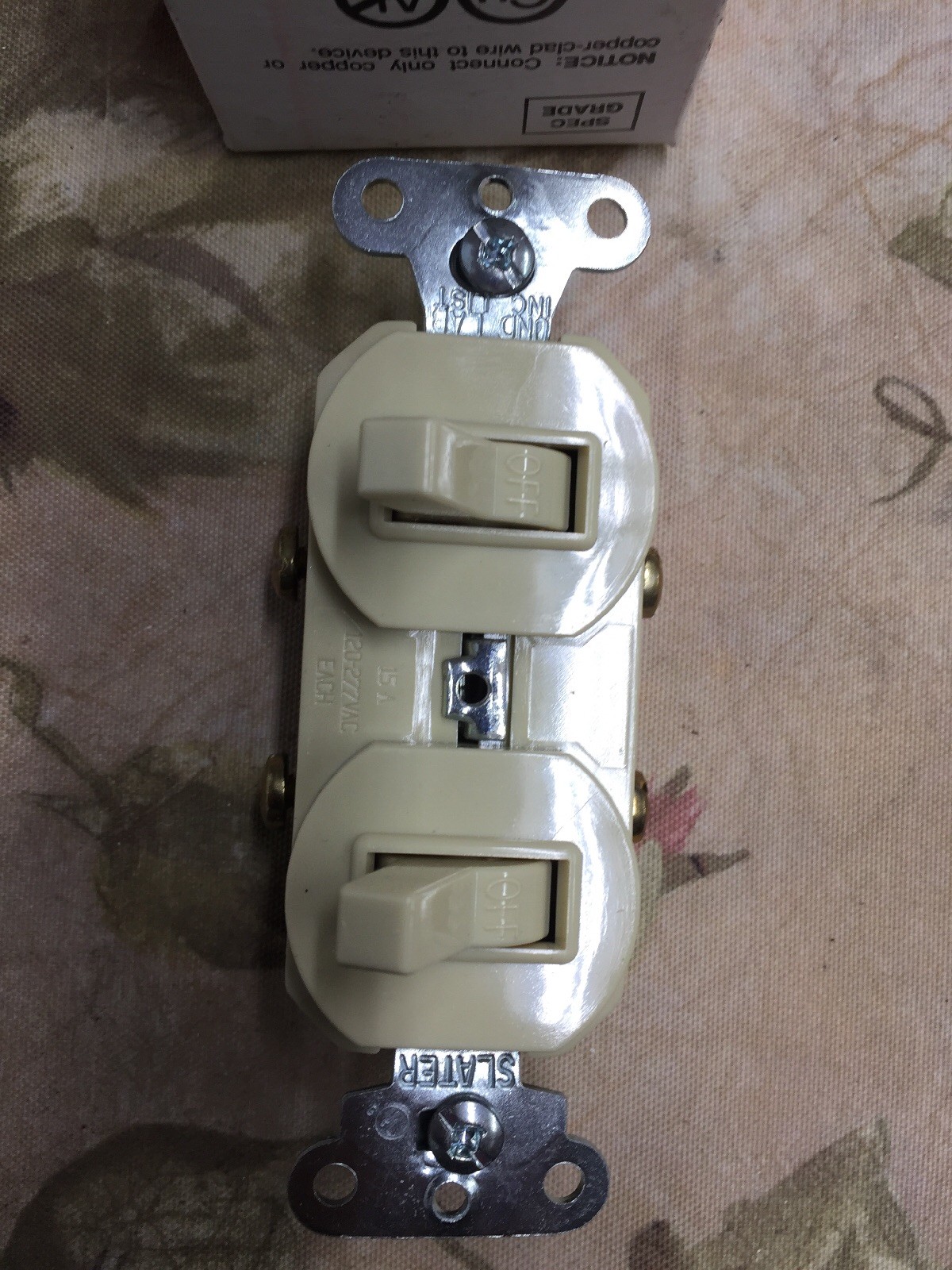 PASS & SEYMOUR 690-IG COMBO (2) 1-POLE SWITCHES, GROUND, 15A, 120/277V ...