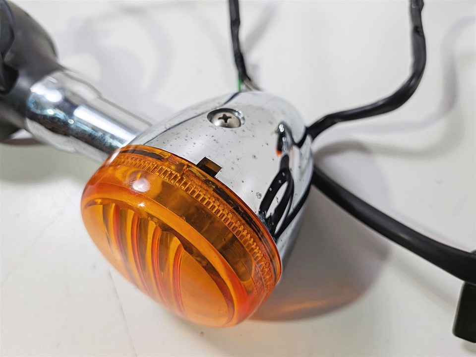 2005 Suzuki VZ800 M50 Boulevard Front Blinker Turn Signal Set - Read ...