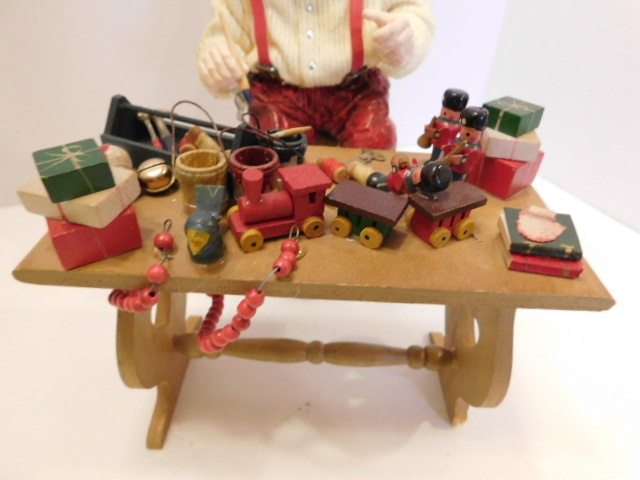 SANTA SITTING AT BENCH PAINTING TOYS MIDWEST OF CANNON FALLS FABRIC ...