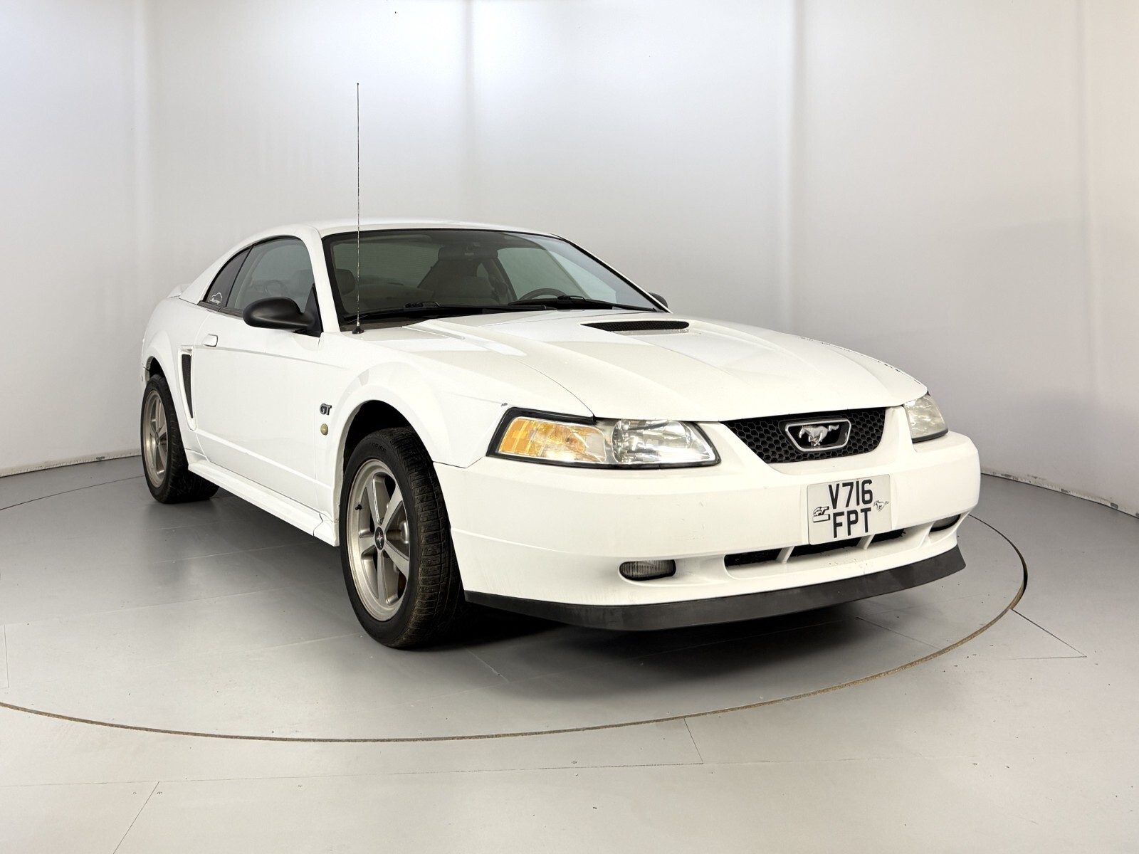 2000 Ford Mustang Gt V8 Manual - UK American Cars