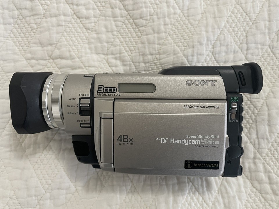 Sony Handycam DCR-TRV900 Silver 84x Digital Zoom SteadyShot Mini DV ...