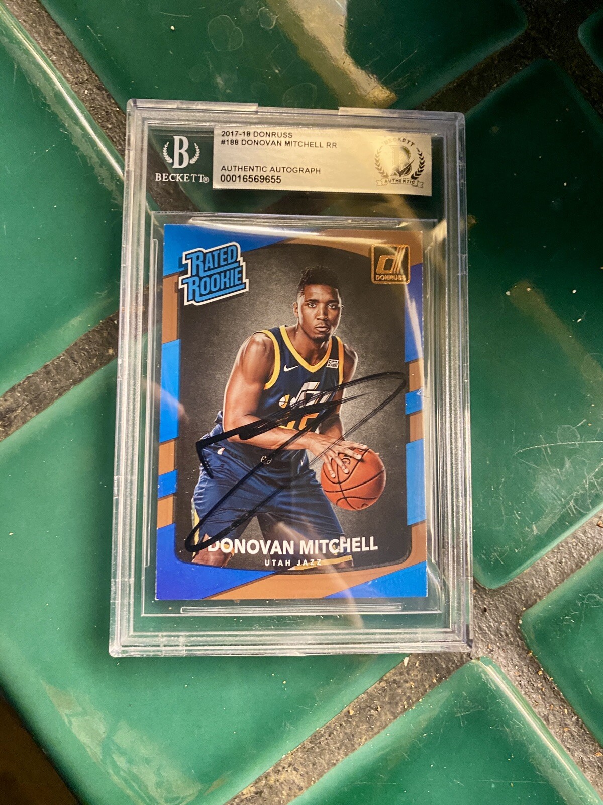 DONOVAN MITCHELL RATED ROOKIE SIGNED Autograph Beckett Coa Utah Jazz ...
