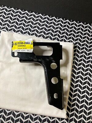 GM OEM Rear Bumper Mounting Bracket Right 22890963 | eBay