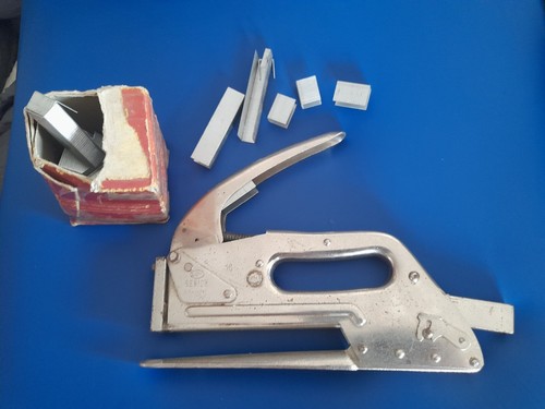 Vintage Elastic Senior 16 German Made Staple Gun And Box Staples. | eBay