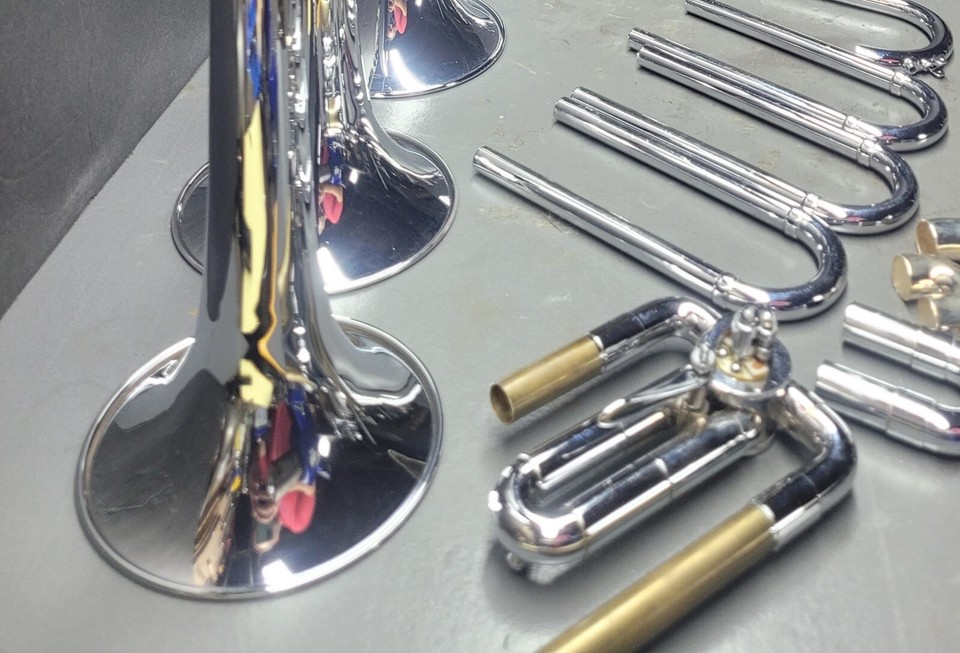 Vintage Drum Corp Getzen Soprano ,Baritone Bugle Part's, Bells ...