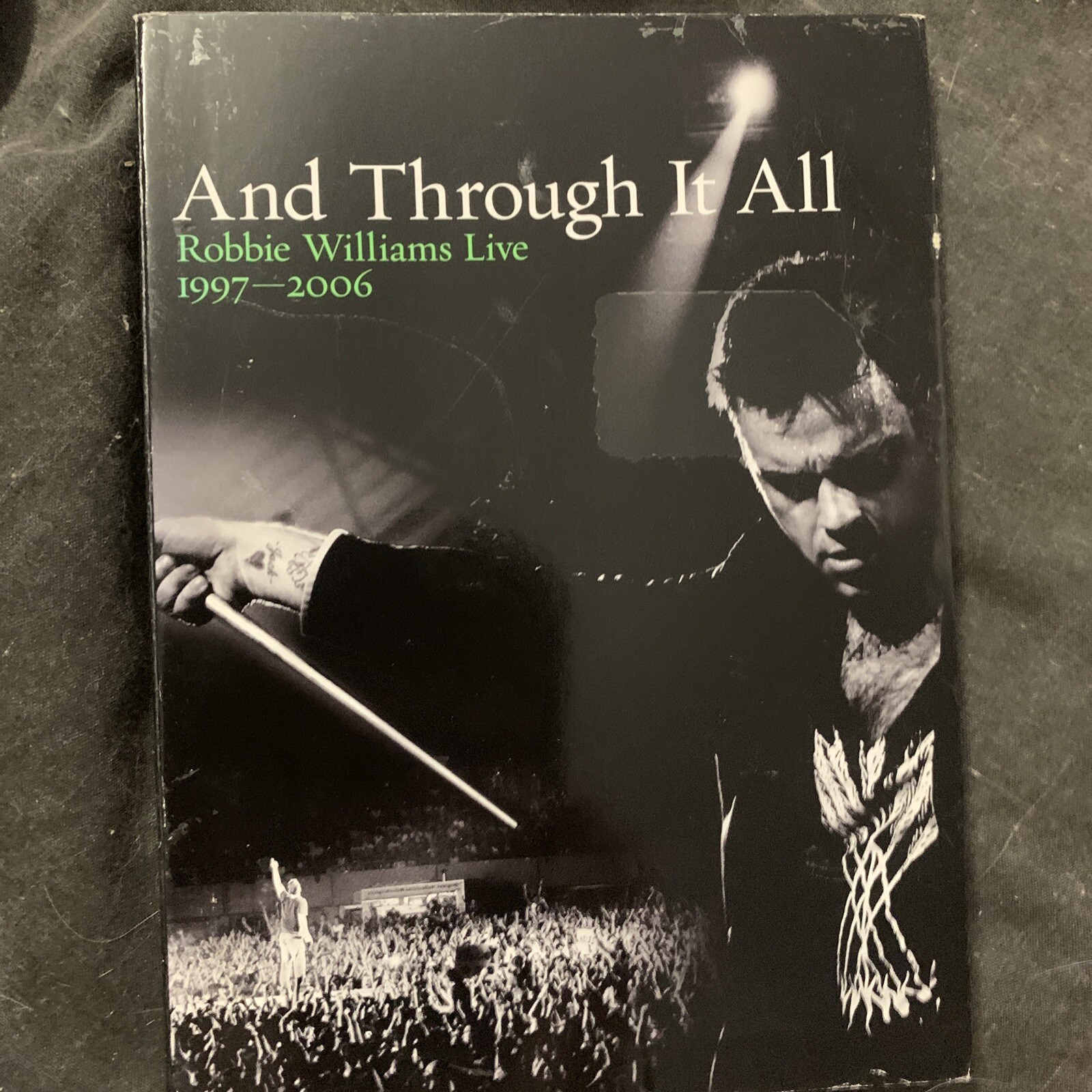 Robbie Williams-And Through It All-Live 1997-2006(DVD, 2006)all Regions ...