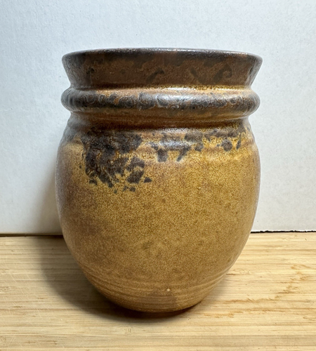 Collectible McCoy Vase Number 3105 Beautiful brown glaze with black ...