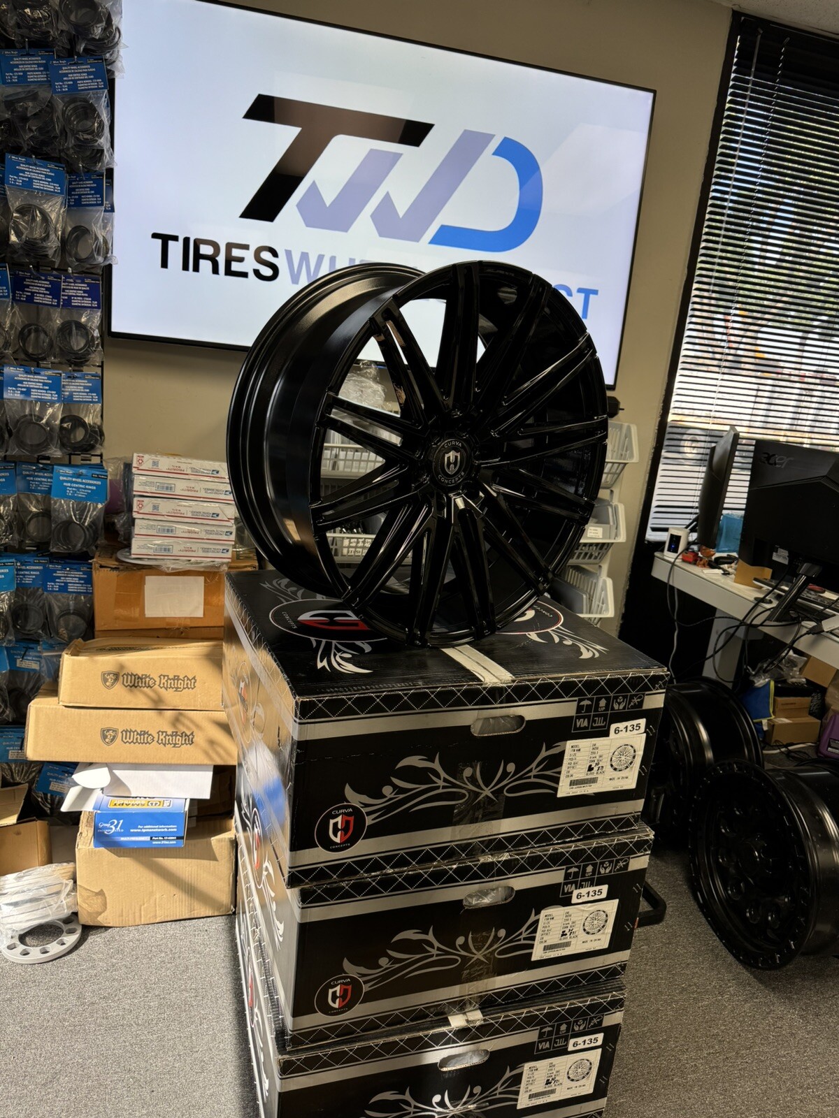 Set 4 22 inch 22x9.5 Curva C48 Gloss Black wheels rims +30 6x135 Fit ...