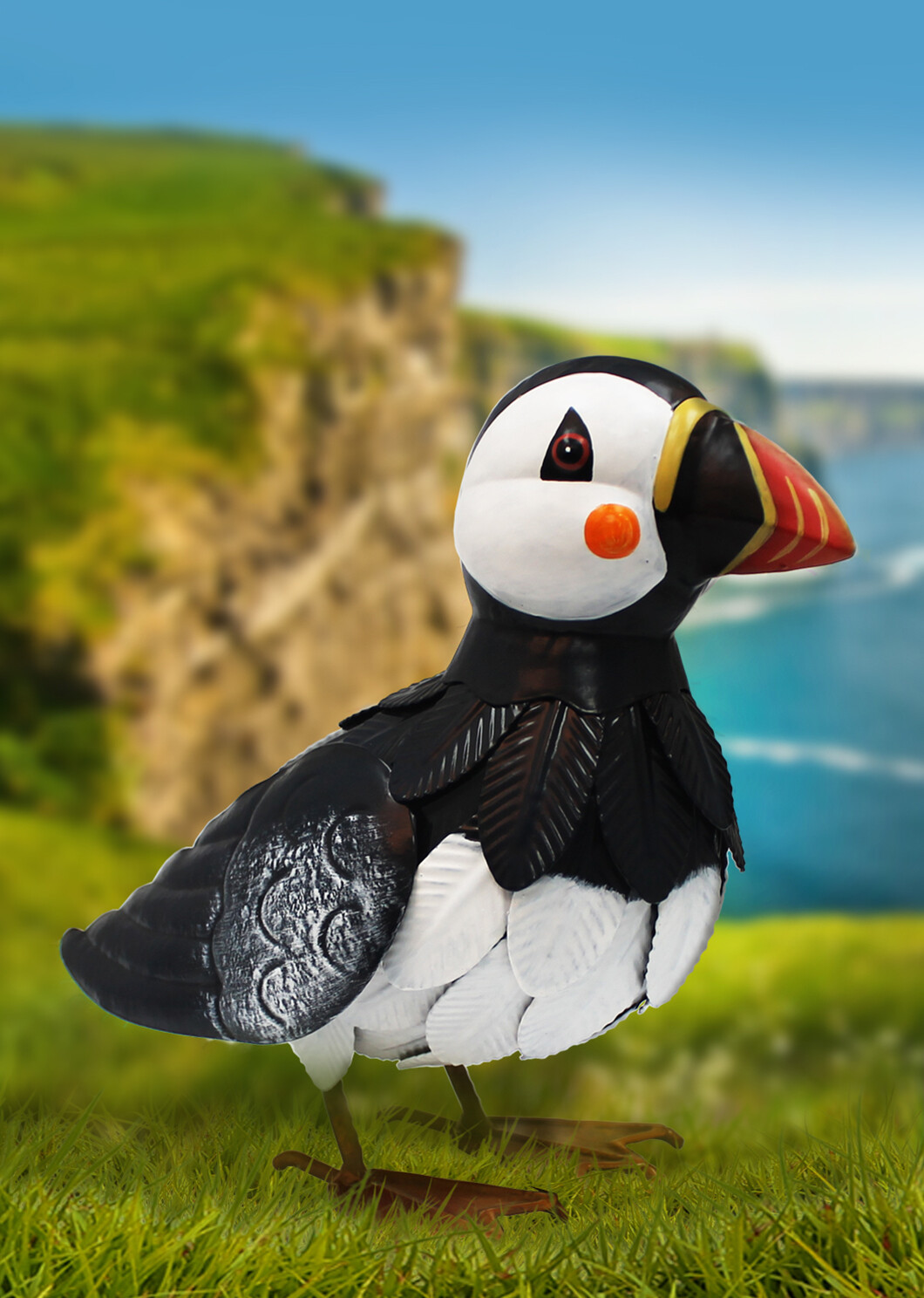 Lovely Lifelike Hand Crafted Metal Puffin Garden Patio Bird Ornament ...