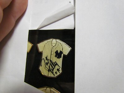 Pat Kelly signed New York Yankee Pin | eBay