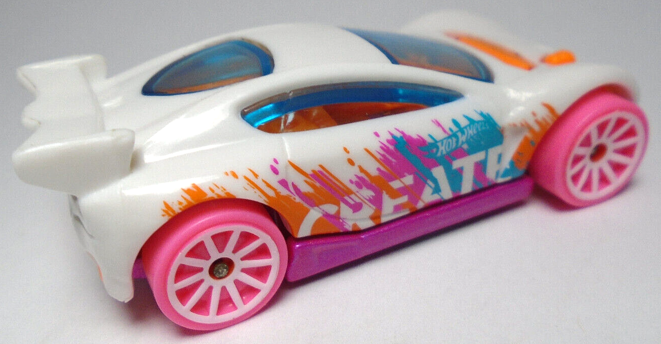 2015 HOT WHEELS SYNKRO CREATE ART WHITE 1:64 DIECAST 2.5" CAR W PINK ...