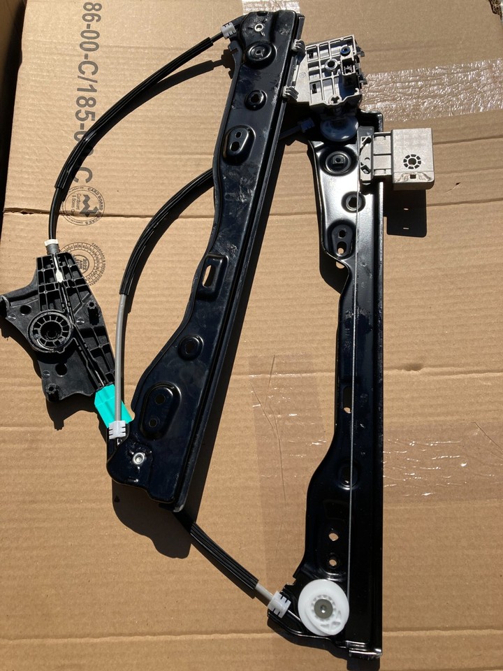 Tesla Model Y Front Right Window Regulator Motor Closeout 1495509-00-D ...